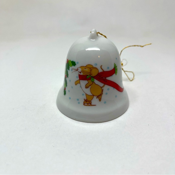 Holiday | Merry Christmas Skating Mouse With Ribbon Bell | Poshmark